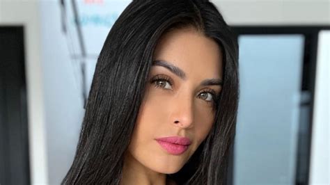 Contén el aliento antes de ver a Kristal Silva como luce en bikini