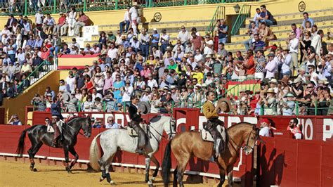 Rejones En La Plaza De Toros De Jerez