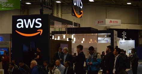 hugging face teams with amazon web services so customers can deploy pre trained ai models r