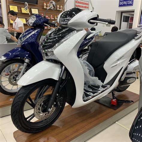 Đánh Giá SH 160i 2023 Mới Cập Bến Tại đại Lý Xe Máy Hòa Bình Minh