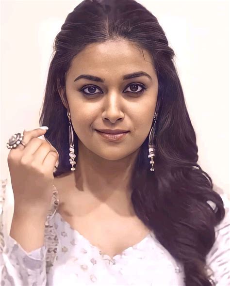 Keerthi Suresh Actress Cute Eyes Girl Kollywood Smile Tollywood