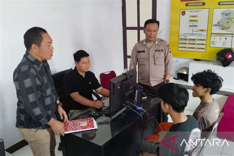 Polisi Sukabumi Tangkap Empat Pemuda Penganiaya Dan Perusak Mobil