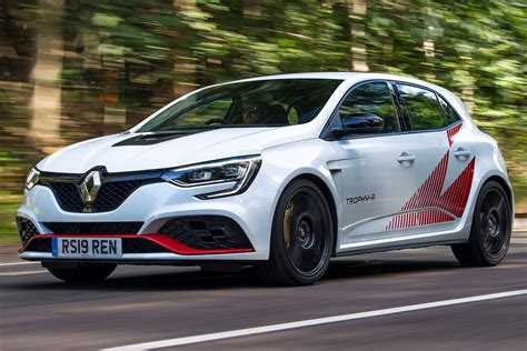 New Renault Megane R S Trophy R 2019 Review Auto Express