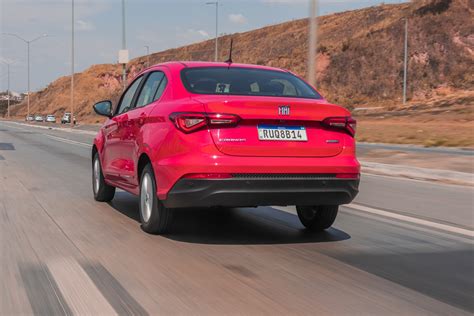 Fiat Cronos Drive CVT 2023 o automático mais barato do país anda bem
