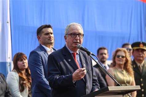 MISIONES RINDIÓ HOMENAJE AL LIBERTADOR JOSÉ DE SAN MARTÍN EN EMOTIVO