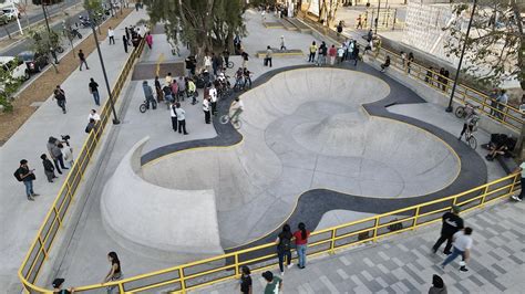 El Parque de las Niñas y los Niños tiene ahora su skatepark Siker
