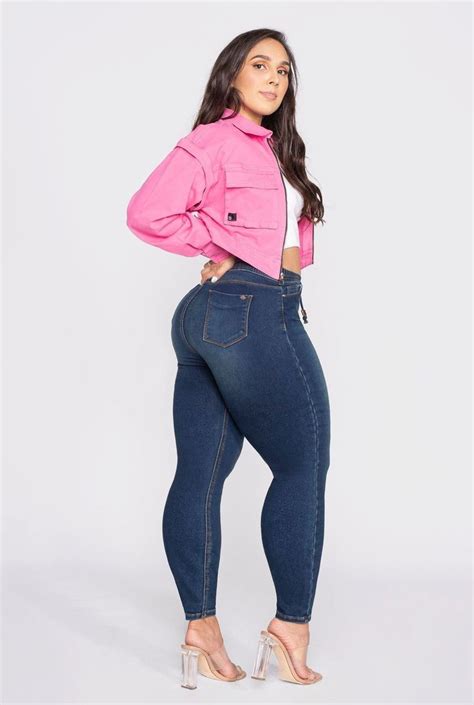 Curvy Girl Outfits Curvy Women Fashion Models To Draw Sweet Jeans