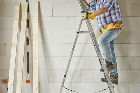 Ladders Make Ladder Safety A High Priority Stats And Facts