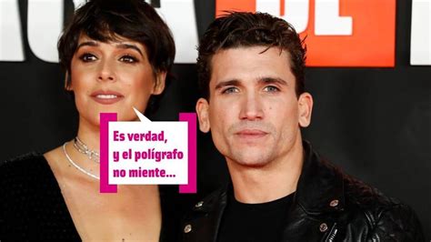 La serie del siglo Jaime Lorente y Belén Cuesta haciendo de Ángel