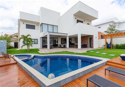 Piscina de casa em condomínio Outdoor decor Home decor Home