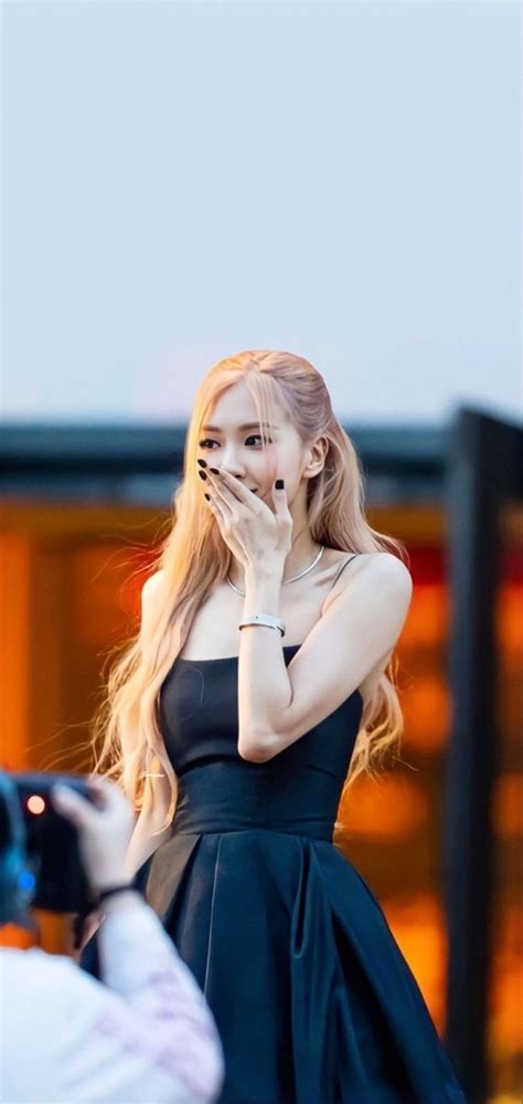Pin on Hızlı Kaydedilenler Rosé photoshoot Rosé blackpink cute Rosé