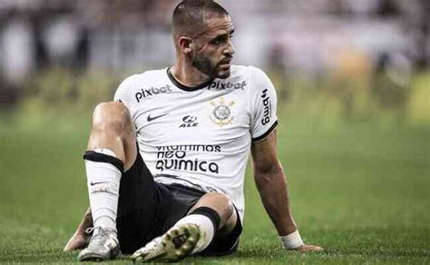 Corinthians perde Renato Augusto em apenas 20 minutos contra o Cuiabá