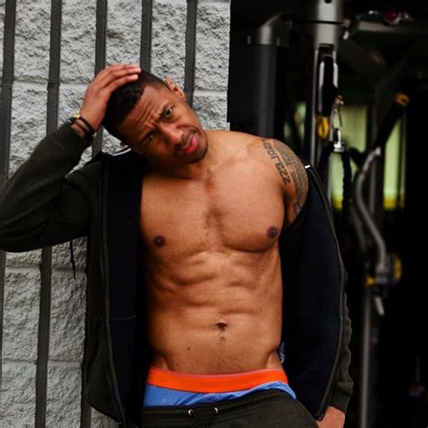Nick Cannon Abs