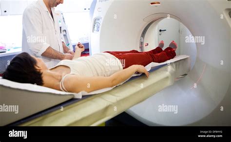 Abdominal Ct Scan Abdomen Hi Res Stock Photography And Images Alamy