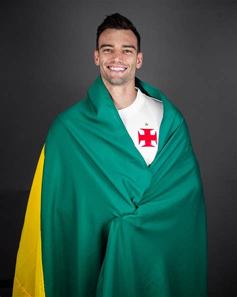 Convocação defesas difíceis vida pessoal Léo Jardim é peça chave do