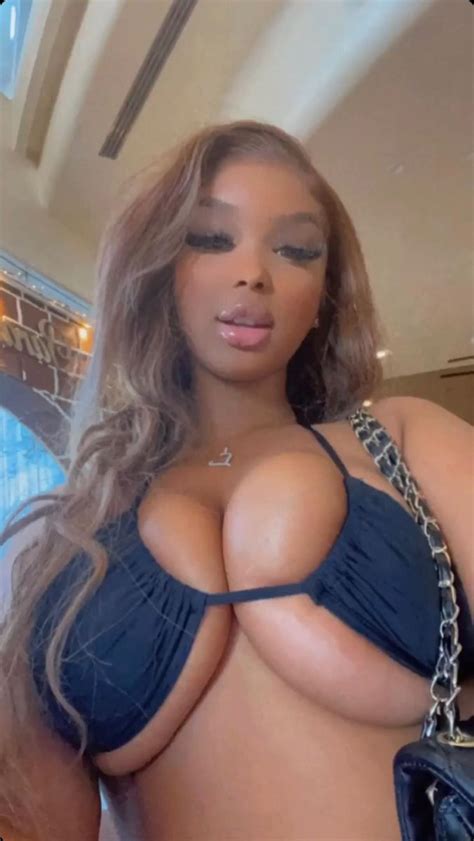 Liyahmai Busty Girls Real Curvy Women Curvy Woman