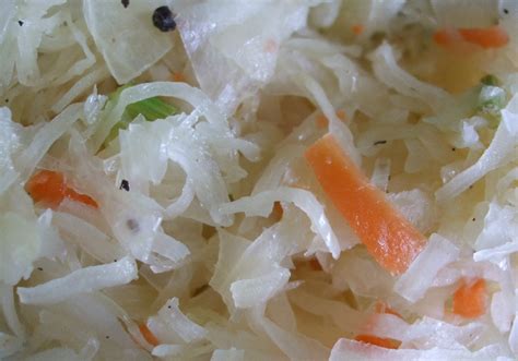 Surówka z kapusty kiszonej DoradcaSmaku pl