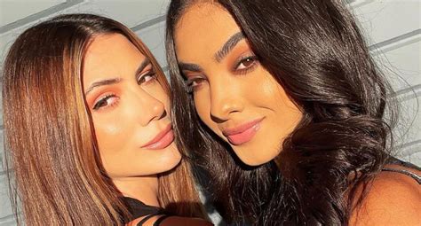 Miss Argentina y Miss Puerto Rico Fabiola Valentín y Mariana Varela se