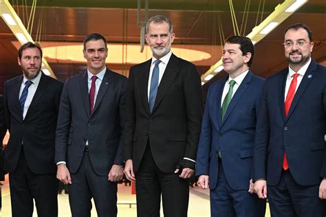 La Moncloa S Nchez Inaugura Junto Al Rey La Variante De