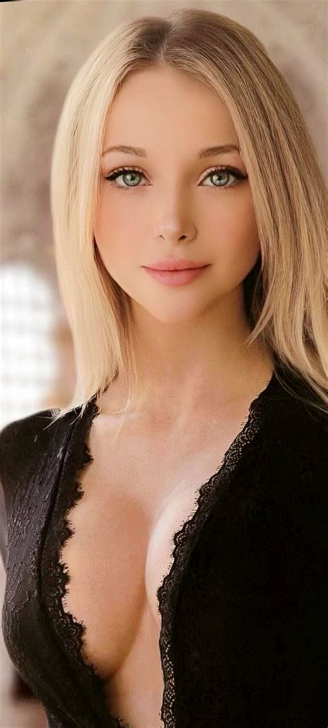 She Is Gorgeous Most Beautiful Faces Beautiful Women Pictures