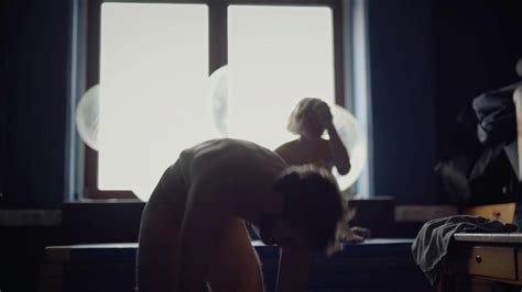 Vinzenz Wagner Nudo In Even Closer Hautnah Ep 1x05 2021 Nudi