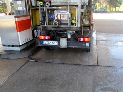 Tankstellenreinigung Ölspurbeseitigung Sachsen Umweltservice Lohr