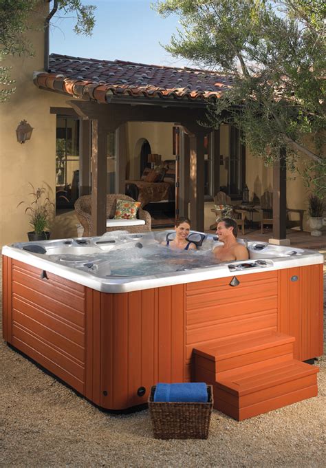 Caldera Utopia Niagara Person Hot Tub