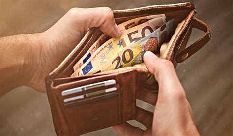 Bonus E Misure Anti Crisi Carburante Speculazioni Imprese