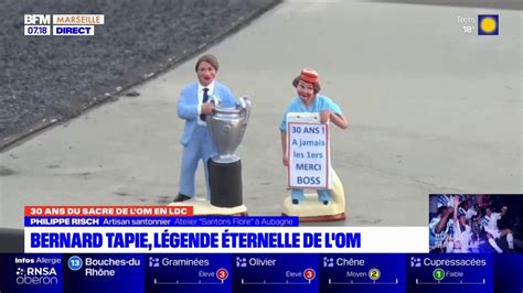 Célébrer cet anniversaire un artisan santonnier a confectionné un