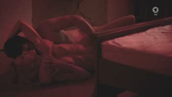Full Frontal Ursina Lardi Lea Van Acken Maja Lehrer Sag Mir Nichts