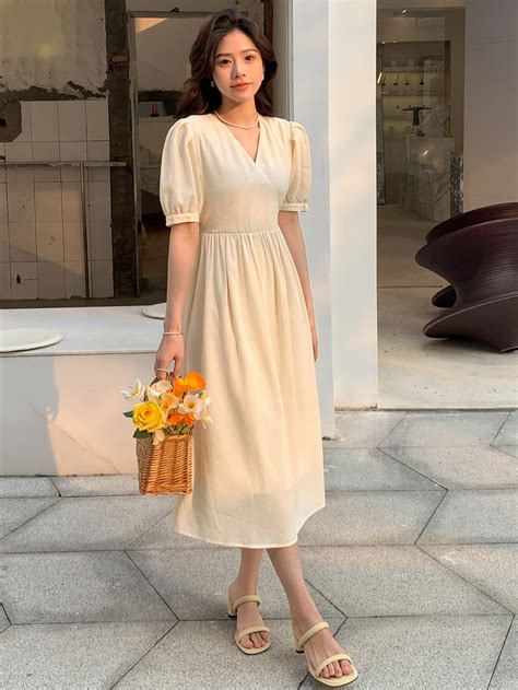 DAZY Solid Puff Sleeve Tie Back Dress SHEIN USA