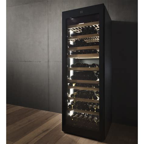 Quelles caves de service choisir pour son intérieur Liebherr