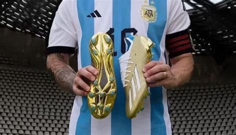 Notícias Copa do Catar Lionel Messi posa para fotos e apresenta