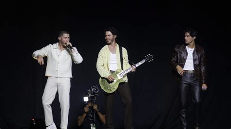 El impactante vídeo de Nick Jonas huyendo tras ser apuntado con un