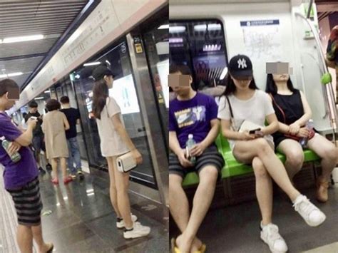 Cô gái đi tàu không mặc quần lót hồn nhiên ngồi dạng chân khiến người