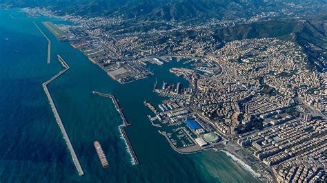 Port de Gênes Le brise lames le plus profond du monde Chantiers
