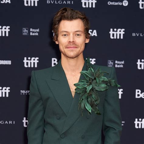 The Pleasing X Marco Ribeiro Gloss Medium Harry Styles S Pleasing
