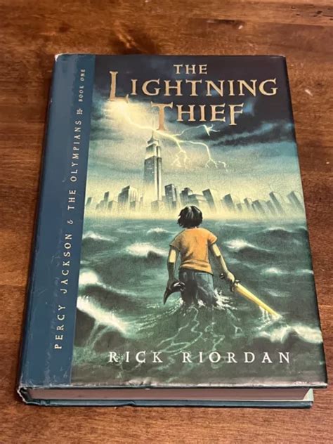 THE LIGHTNING THIEF par Rick Riordan 1ère édition 9ème impression