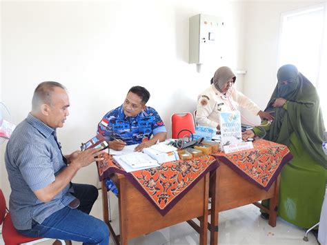 Sambut HUT TNI AU Ke 76 Lanud Leo Wattimena Gelar Bakti Sosial