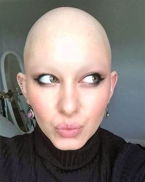 Shave Eyebrows How To Draw Eyebrows Super Short Hair Short Hair Cuts