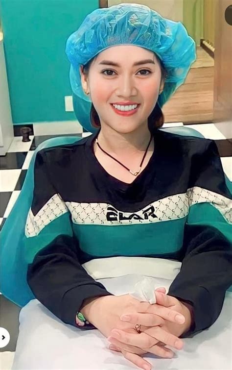 Con gái Vũ Linh đòi trả lại dây chuyền 310 viên kim cương cho Phương Lê
