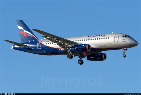 RA 89042 Sukhoi Superjet 100 95B Aeroflot GoldenWingPix JetPhotos