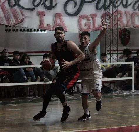 Básquet San Martín ganó y domina el Pre Federal