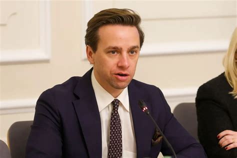 Chanuka ponownie w Sejmie Czy szantażowany Bosak się pojawi NCZAS INFO