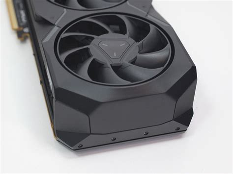 AMD Navi 31 Radeon RX 7900 XTX And XT Unboxing RX 7900 XT Unboxing