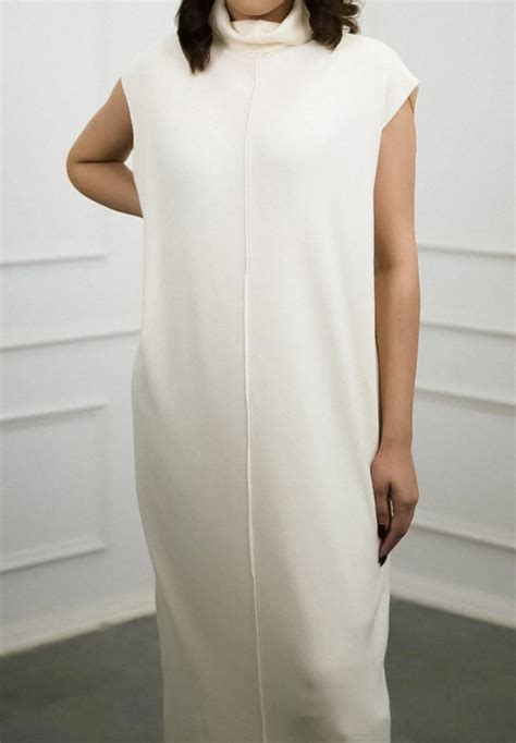 Elevate Your Style Fashion Staples Every Woman Needs In Her Closet