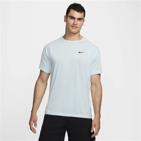 Cómo quitar el molesto olor a axilas de las camisetas Nike ES