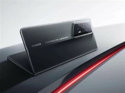 The PORSCHE DESIGN HONOR Magic V2 RSR Is Ultra Thin And Stylish