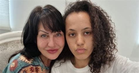 Nuneaton Mum And Daughter Rake In 8k A Month By Posing Naked Together