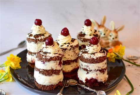 Ciasto czekoladowe z wiśniami Prosty przepis na Foodo pl